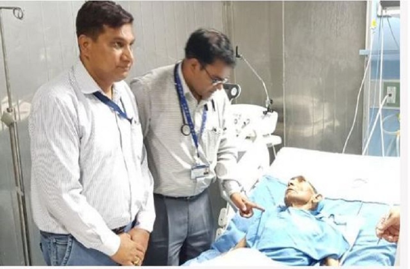 up cm yogi adityanath father referred for delhi aiims hospital | सीएम ... up cm yogi adityanath father referred for delhi aiims hospital | सीएम ...