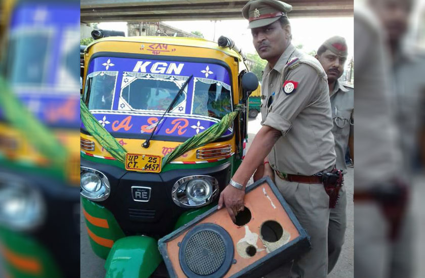 SSP Kalanidhi Naithani Action Against Loud Music System in Auto | डीजे ... SSP Kalanidhi Naithani Action Against Loud Music System in Auto | डीजे ...