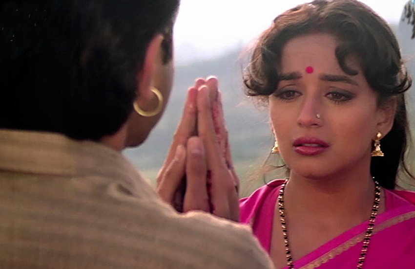 Madhuri Dixit And Anil Kapoor Gives Stunt Scene In Total Dhamaal Movie