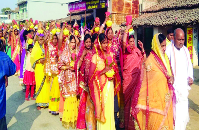 Seven Day Srimad Bhagwat Story Begins With Grand Kalash Yatra सात
