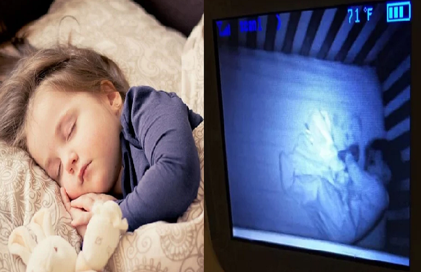 Woman Freaks Out After Seeing Ghost In Son Crib बच्चे के बगल में सो