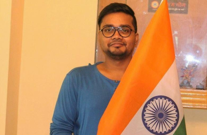 Shubham Maurya Crack Upsc Exam 2019 With 576 Rank भदोही के शुभम मौर्या बने आईएएस मिला 576वां