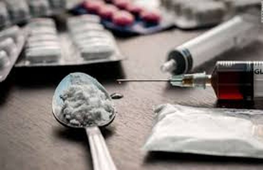 Woman Smuggling Dangerous Mephedrone Drugs From Mumbai Arrested Ndps