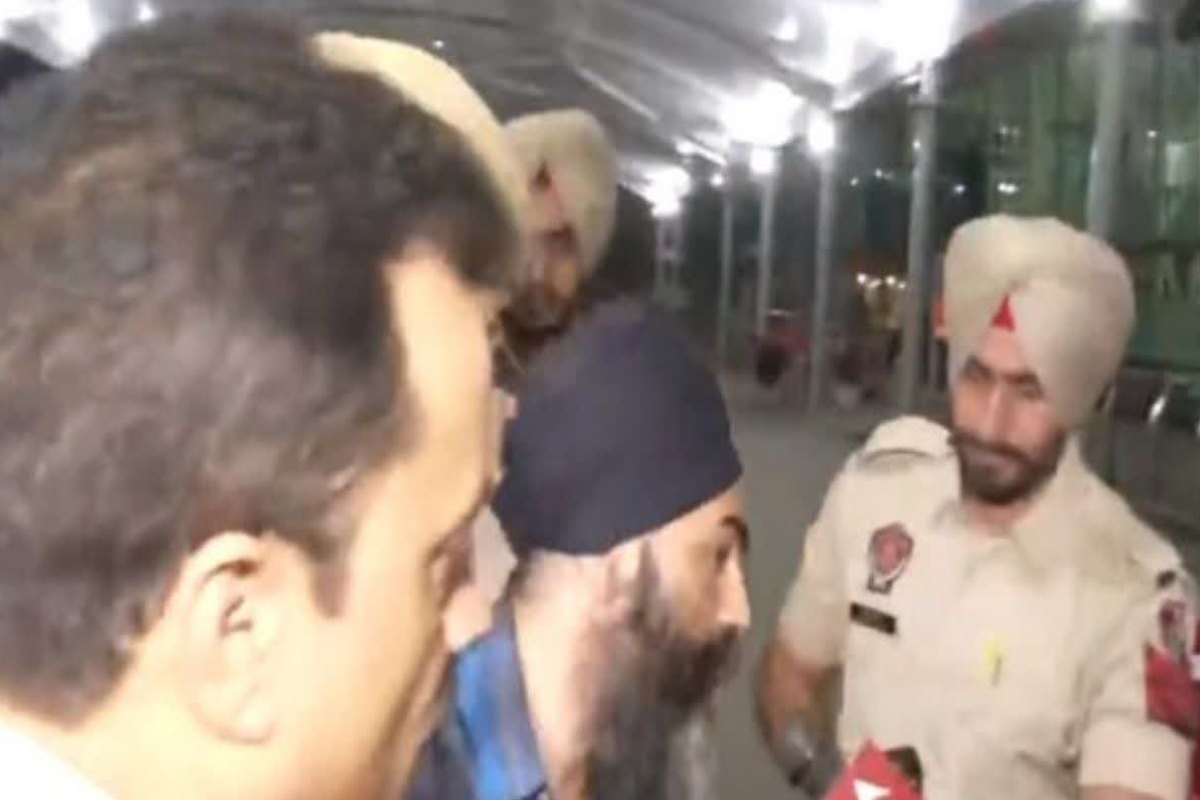 Amritpal Singh's close aide Papalpreet Singh sent to Assam's Dibrugarh ... Amritpal Singh's close aide Papalpreet Singh sent to Assam's Dibrugarh ...